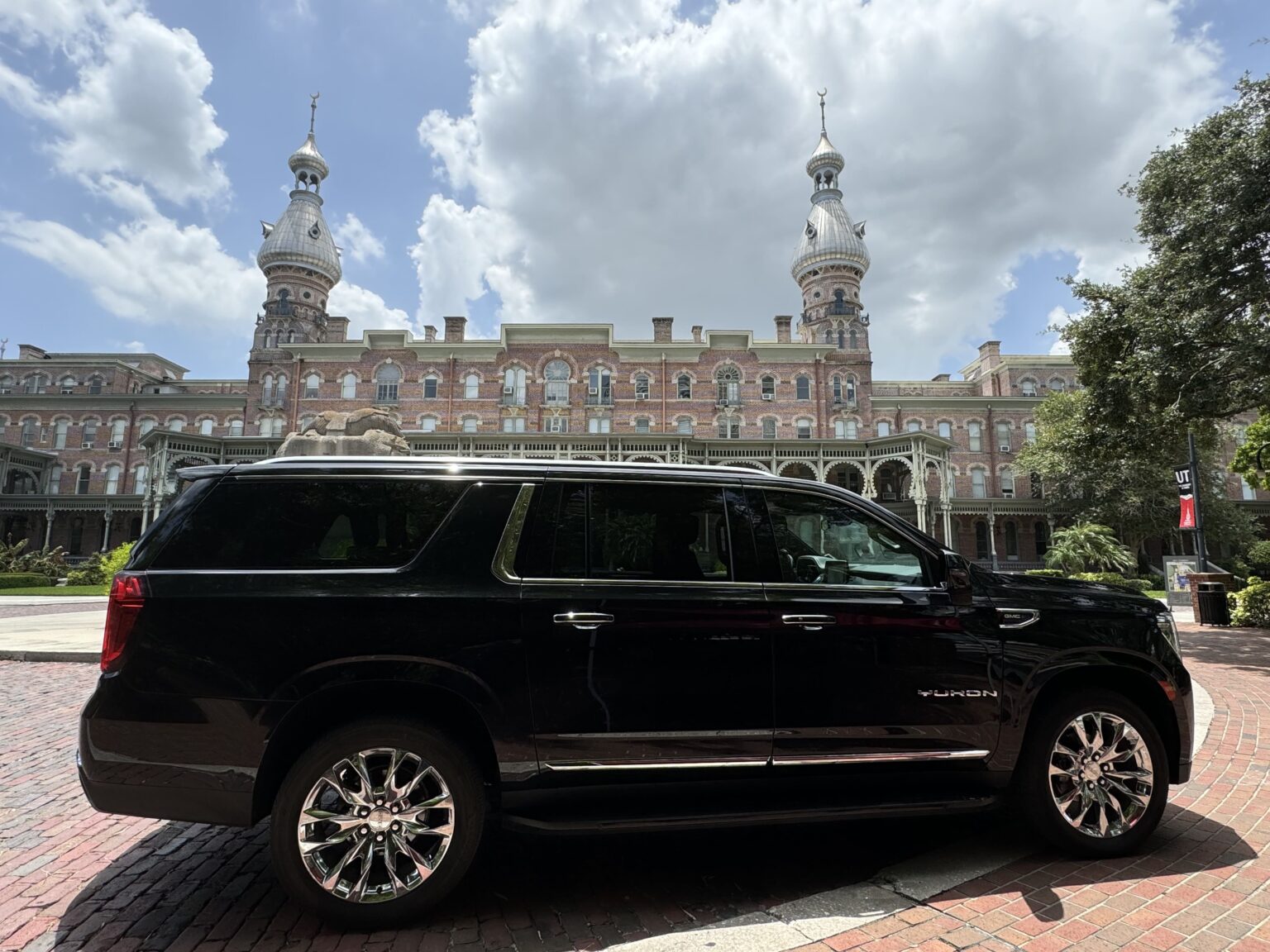 Corporate Limo Service | Executive Car Service Tampa
